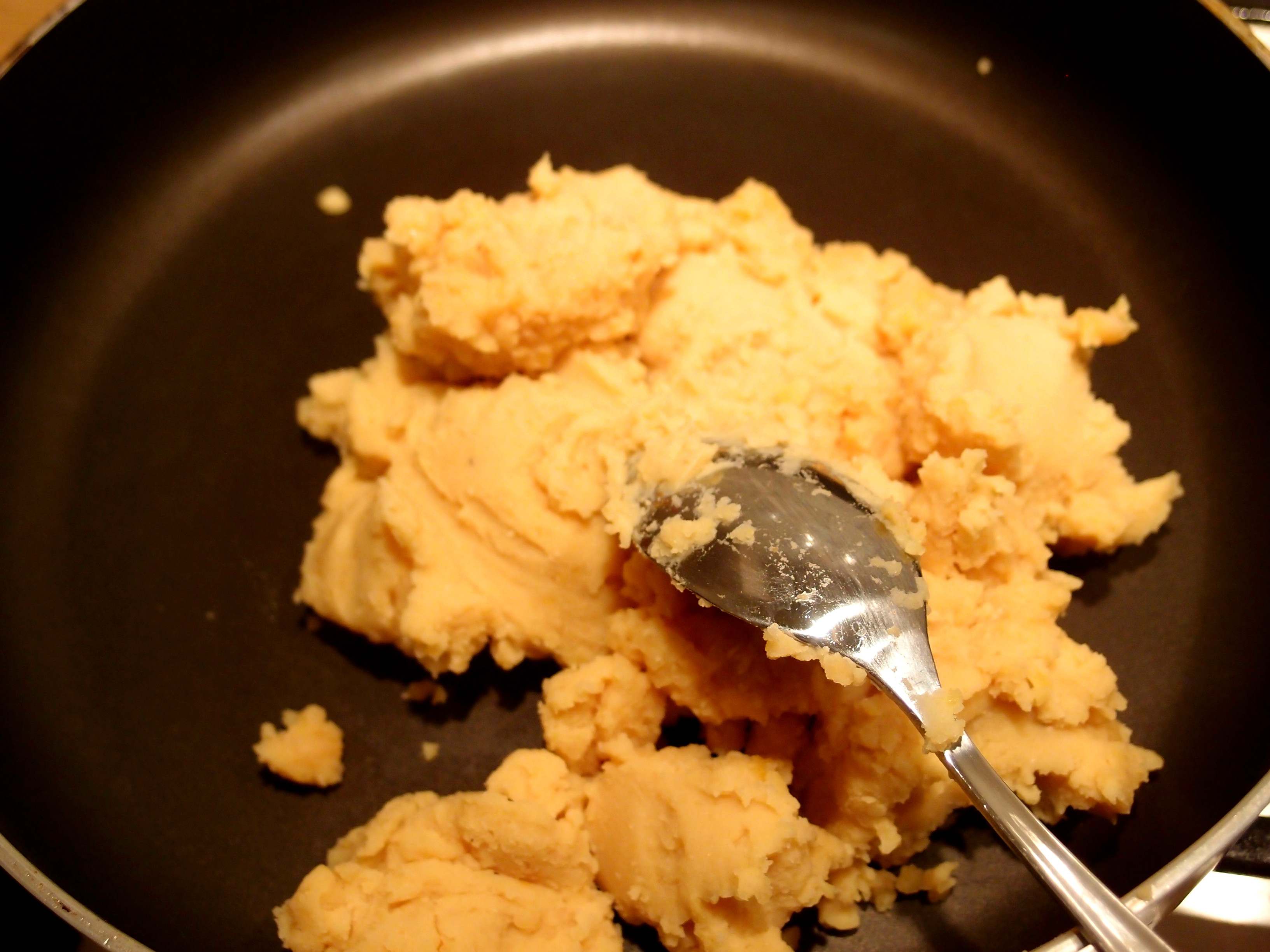 Split yellow pea cake (wan dou huang) – a simple Chinese dessert recipe ...