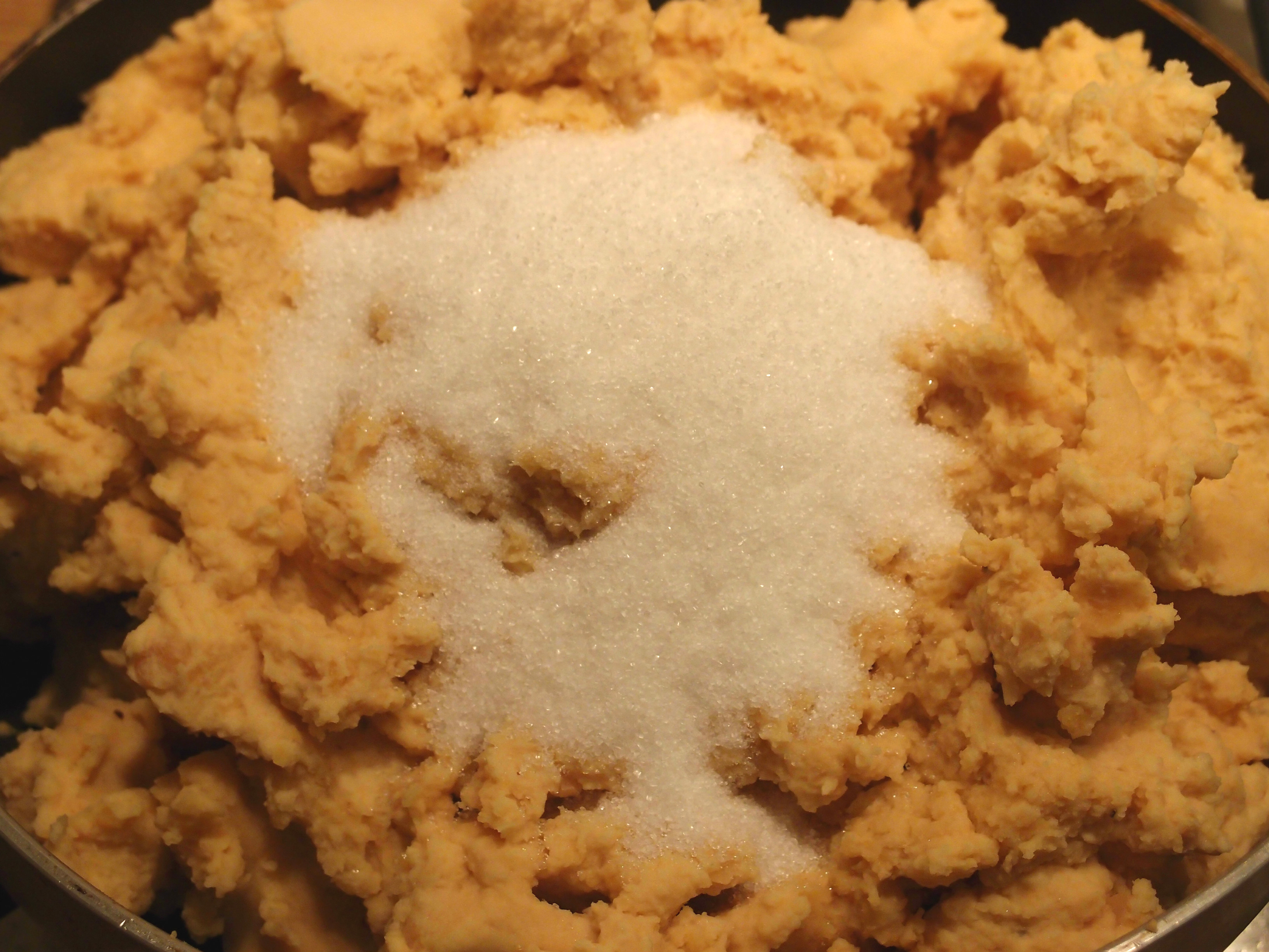 Split yellow pea cake (wan dou huang) – a simple Chinese dessert recipe ...