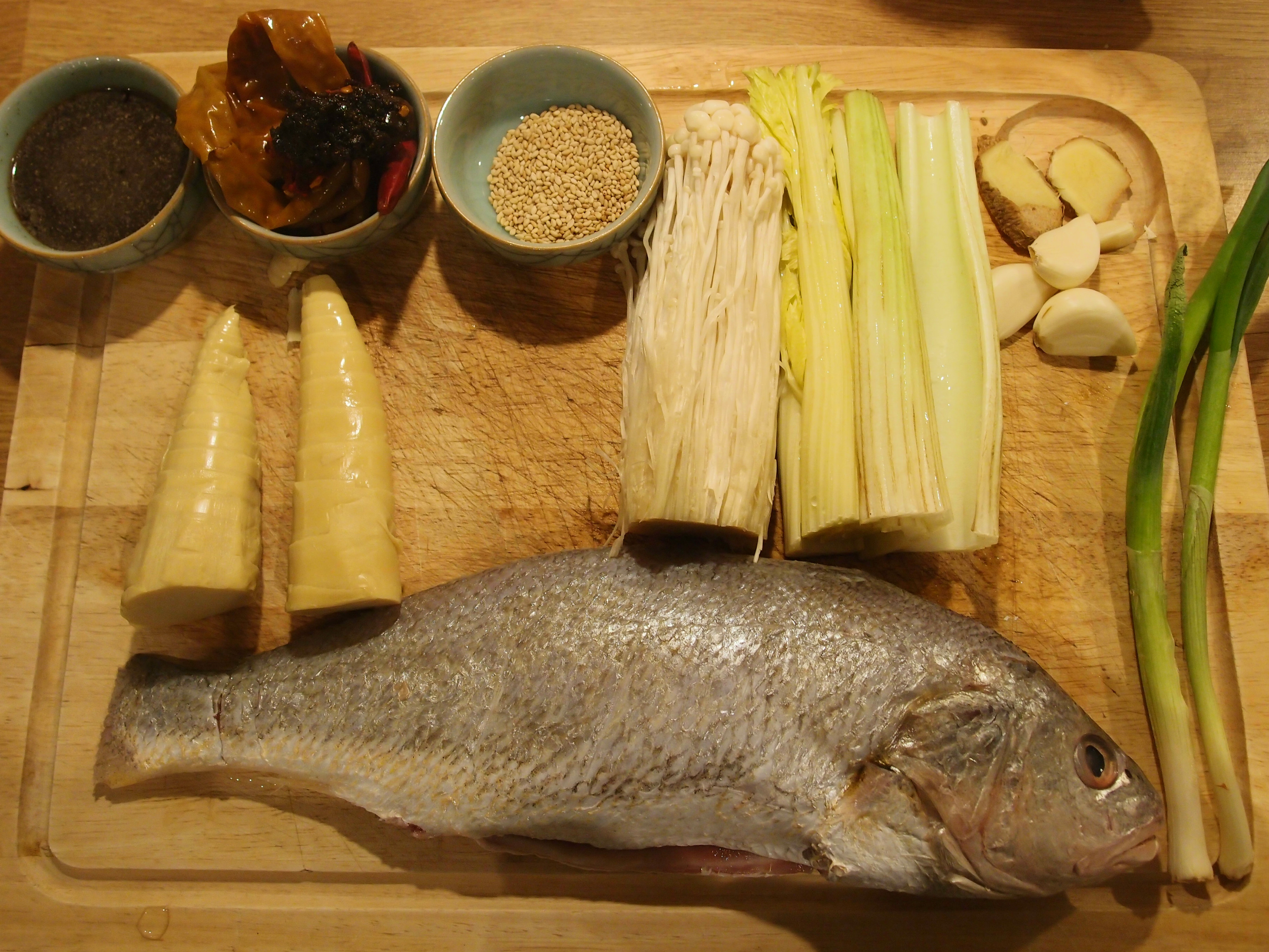 Grilled fish simmer pot (Kao Yu) – a spicy Chinese recipe – Blender & Basil