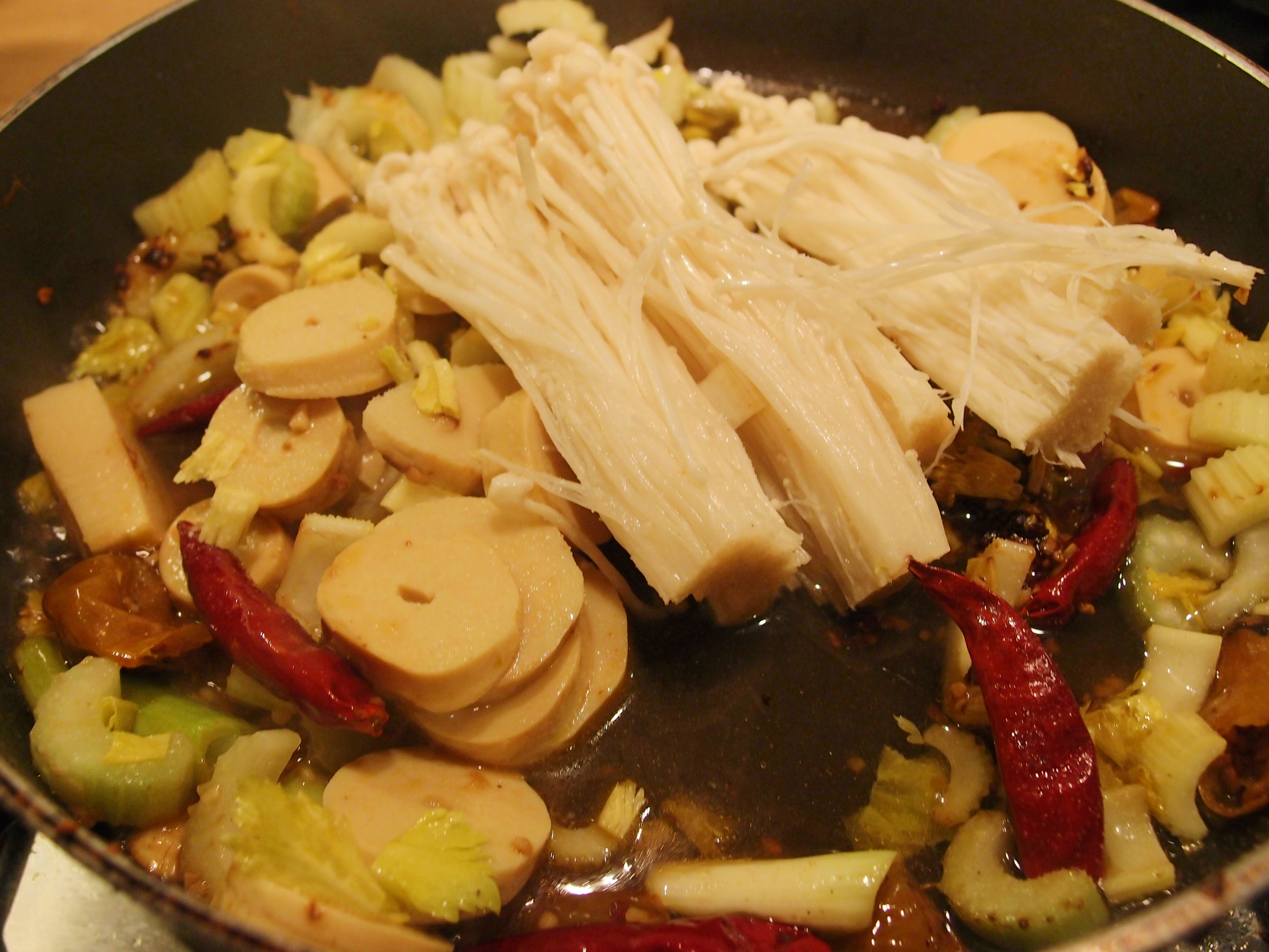 Grilled fish simmer pot (Kao Yu) – a spicy Chinese recipe – Blender & Basil