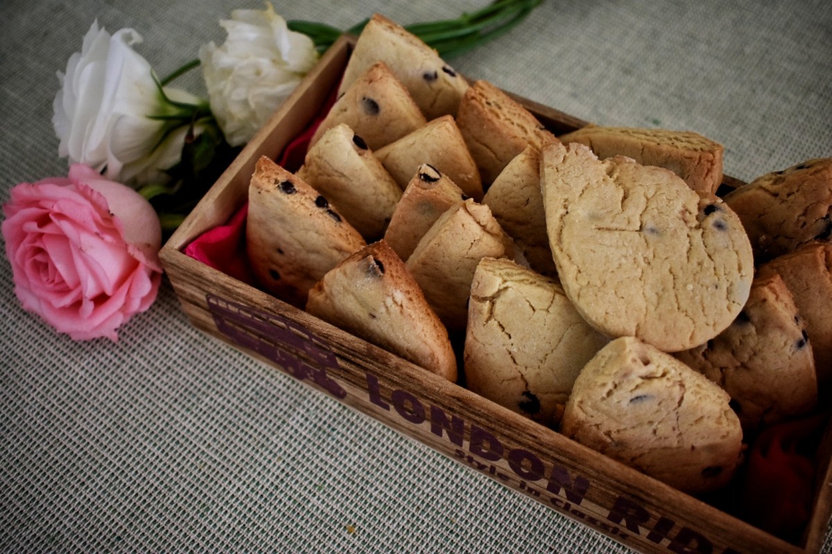 Chocolate Chip Biscuits (Gocciole) – Blender & Basil